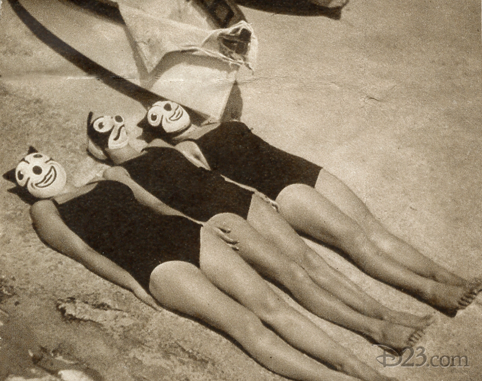 Articles - Mickey Mouse and Minnie Mouse Bathing Masks Replace ...