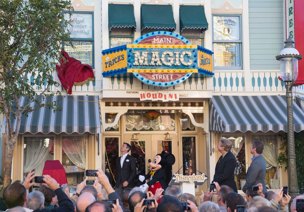 Tony Baxter Honored with Window on Main Street, U.S.A. - D23