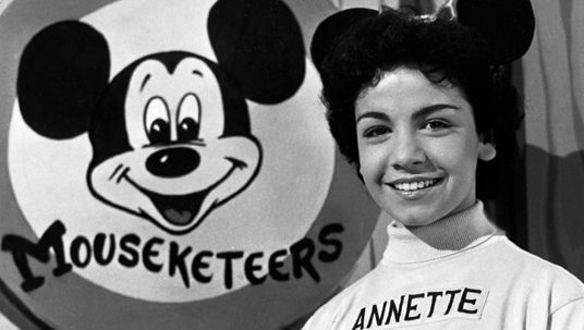 legends-annette-obit-feat - D23