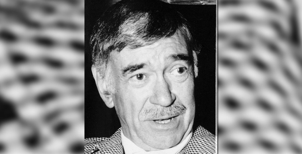 1180w-600h_ask-dave_thurl-ravenscroft - D23