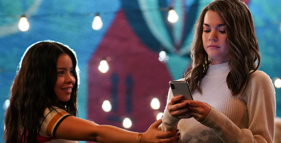 1180w-600h_030122_Womens-History-Month_Guide_03 - D23