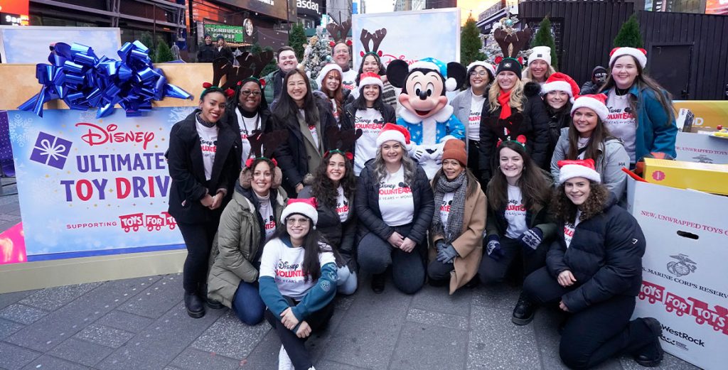 Disney Delivers 75,000 Toys to Children in Need Through the Disney ...
