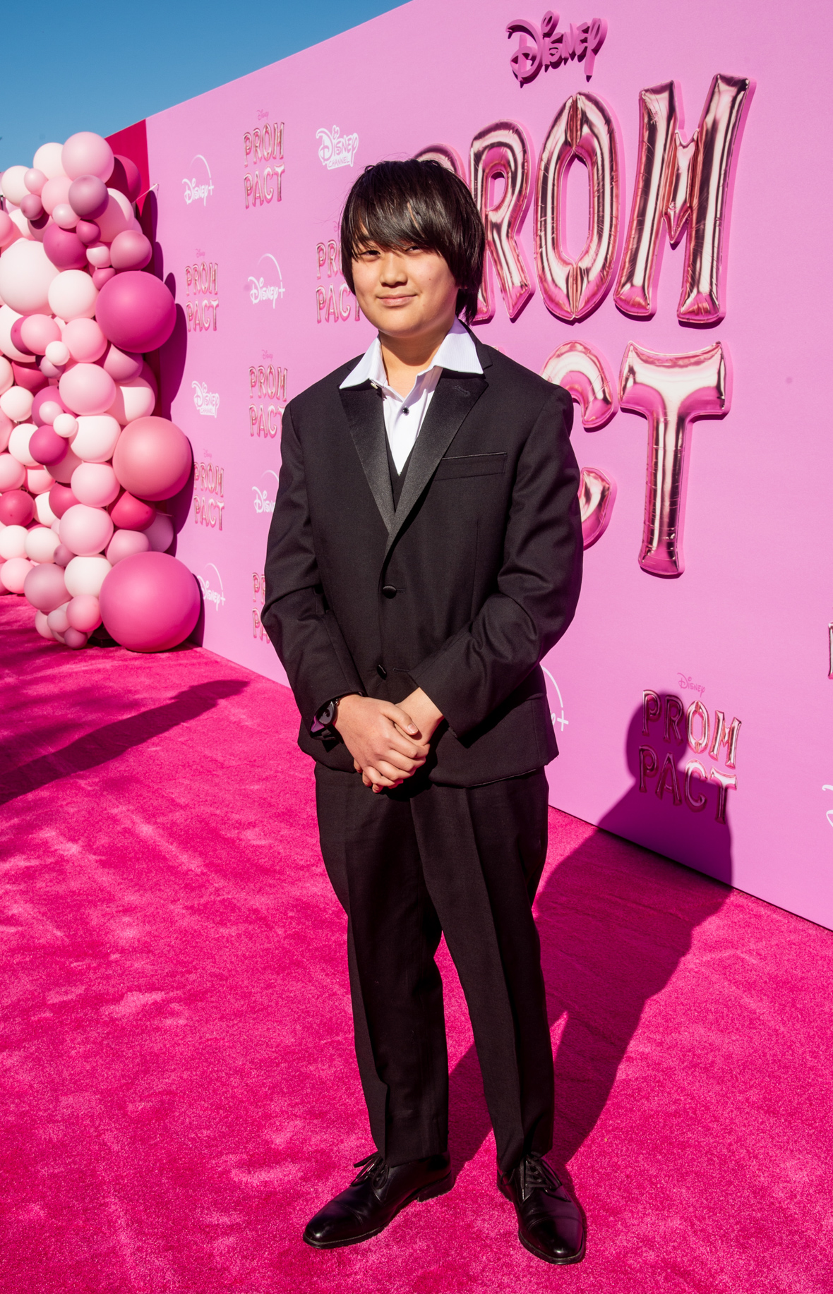 Totally Tubular Photos from the ’80s-Themed Prom Pact Premiere - D23