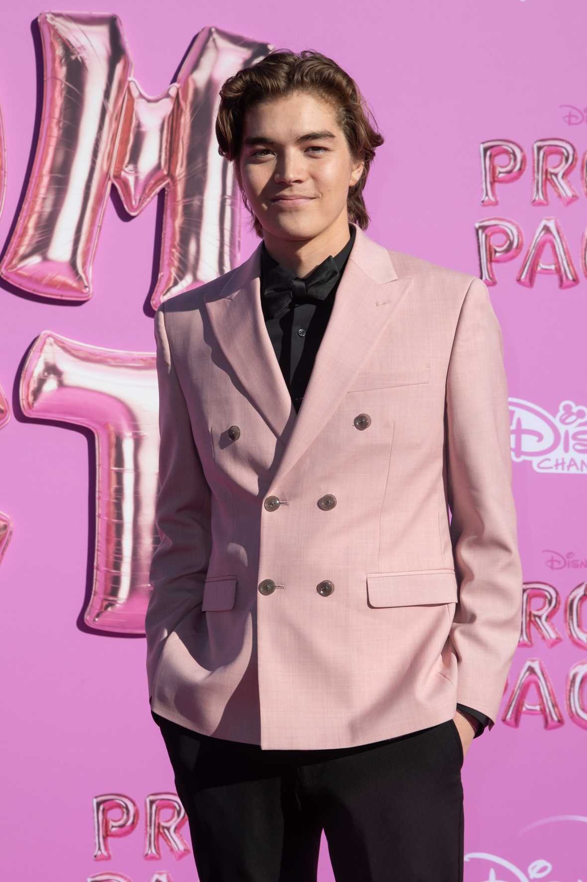 Totally Tubular Photos from the ’80s-Themed Prom Pact Premiere - D23