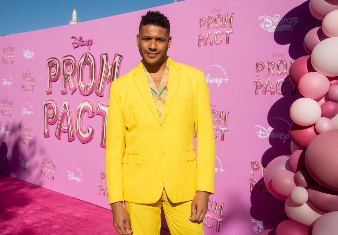 Totally Tubular Photos from the ’80s-Themed Prom Pact Premiere - D23
